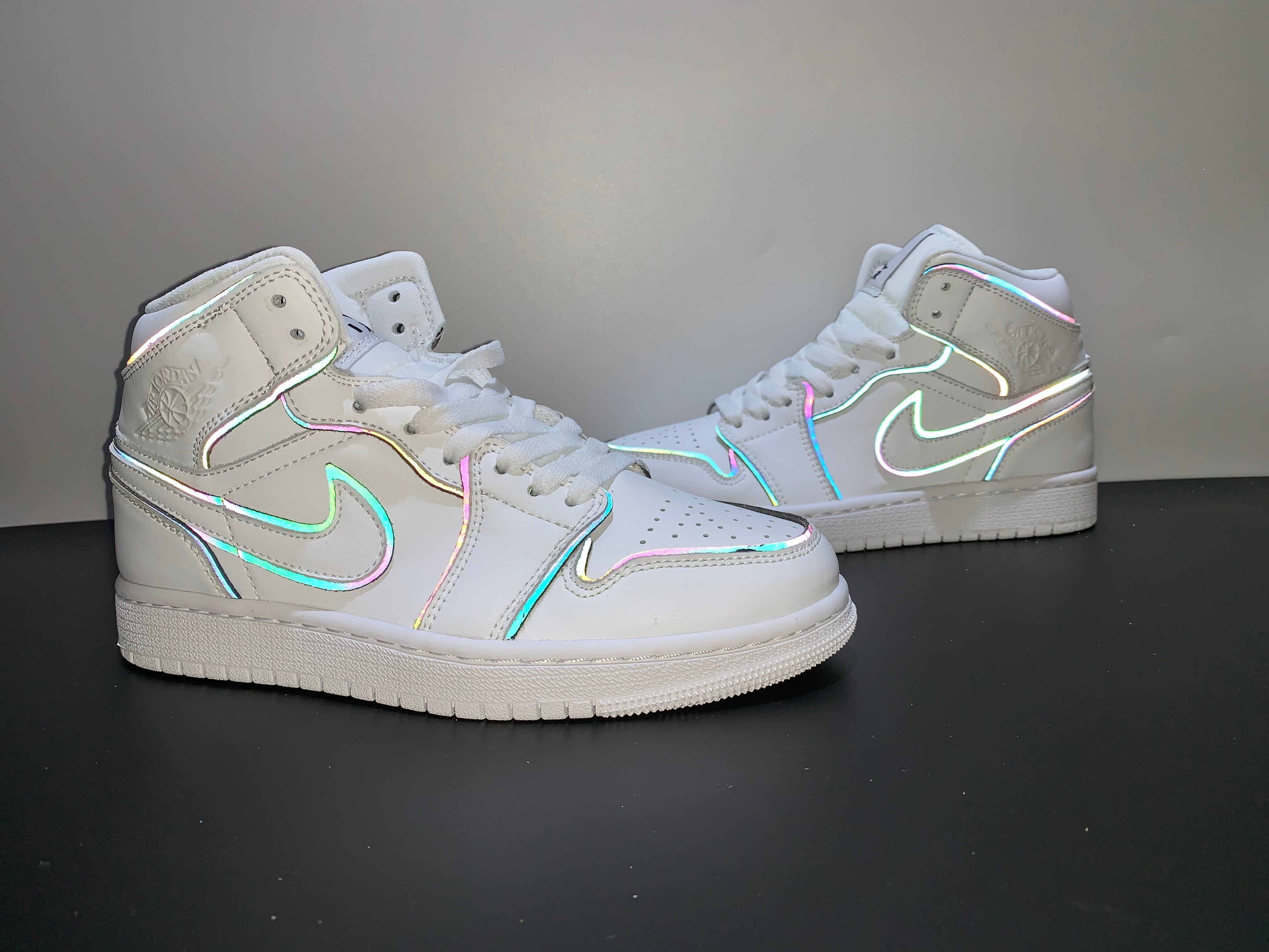 Air Jordan 1 Mid SE Iridescent Trim CK6587-100 – TOTOFONE