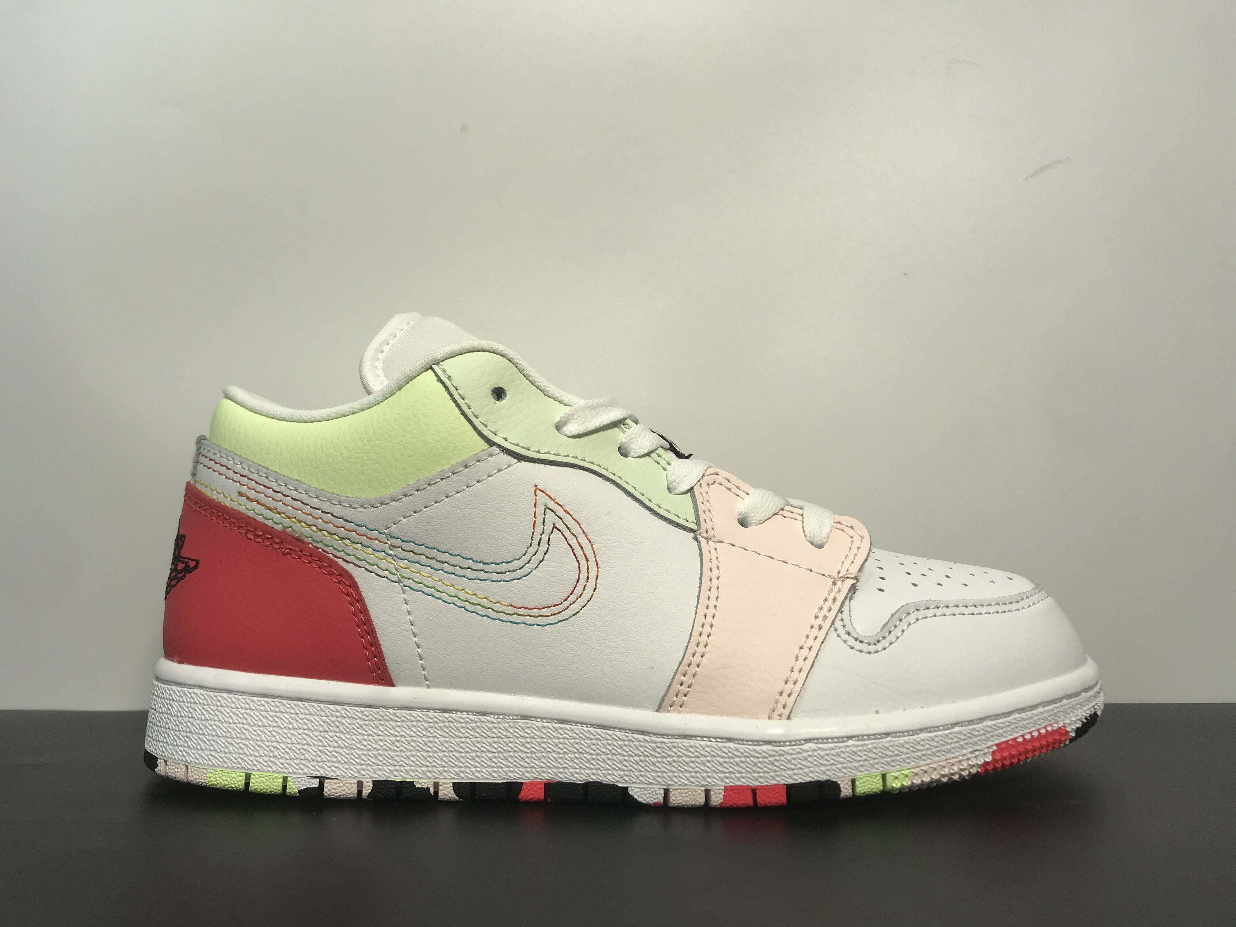 NIKE Air Jordan 1 Low Glow-In-The-Dark – TOTOFONE